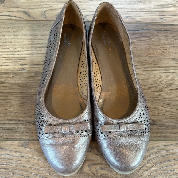 Clarks | Shoes | Clarks Laser Cut With Bow Bronze Flats | Poshmark